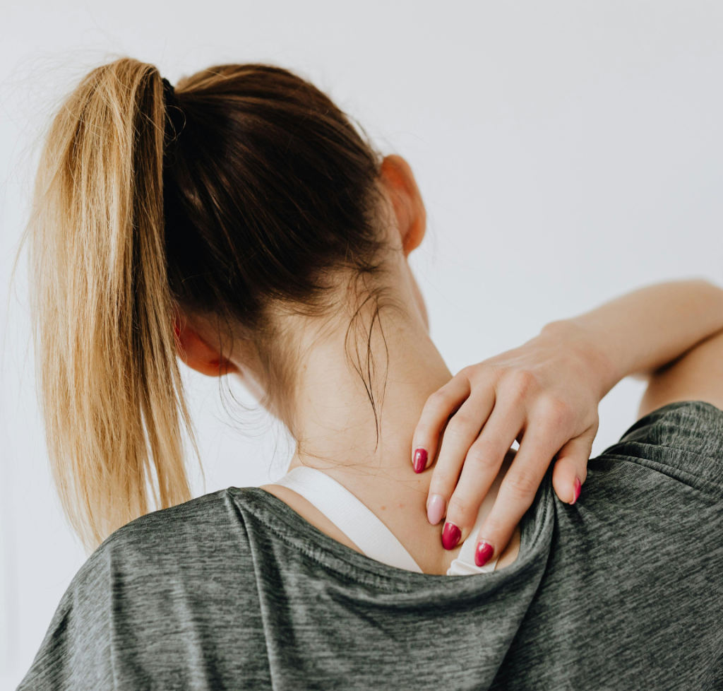 Why Cracking Your Own Neck Is A Bad Idea - Merckling Family Chiropractic